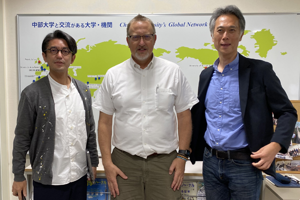 Chris Thompson, Hao Lou develop Tokyo site for Business Global Consulting Program